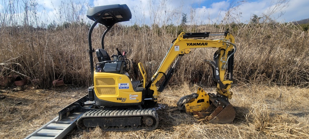 얀마 017 풀셋 신차급 VIO17 2021년 200시간 매매|전문가들