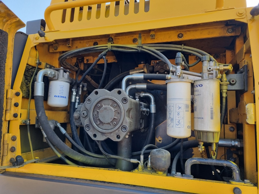 EC380D 2013년식|전문가들