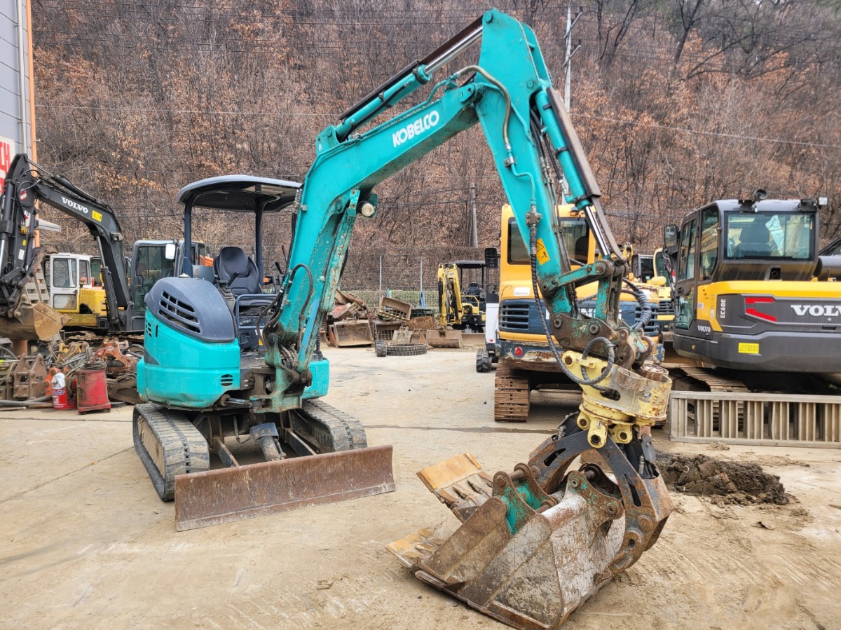 회전나무집게가 있는 코벨코 SK35 17년 3000시간 저가동|전문가들