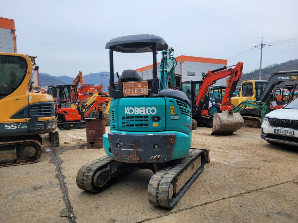 회전나무집게가 있는 코벨코 SK35 17년 3000시간 저가동|전문가들