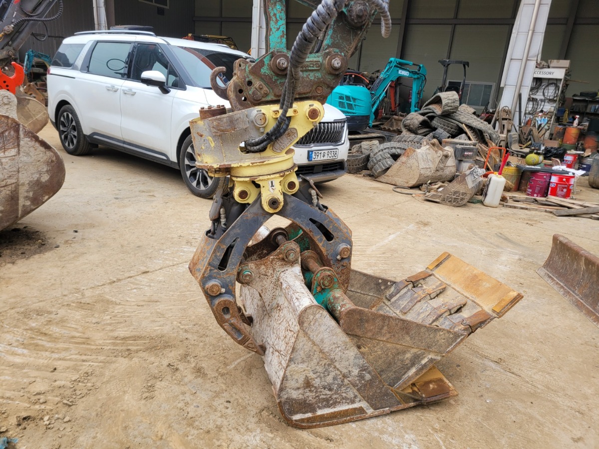 회전나무집게가 있는 코벨코 SK35 17년 3000시간 저가동|전문가들