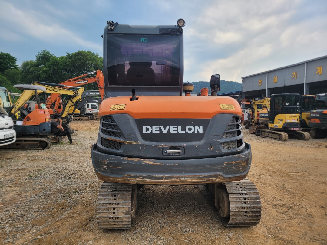 두산 02급 DX55MT-5K 2017년 8900시간 코끼리 집게 구성 매매|전문가들