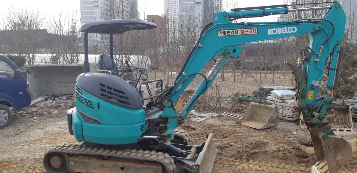 코벨코 미니굴삭기 sk35 2019년 1100시간 저가동매물|전문가들