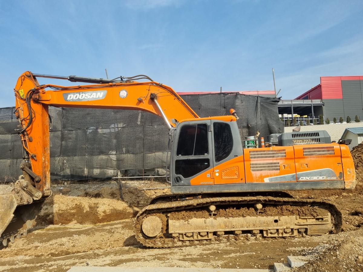 두산 DX300 판매합니다|전문가들