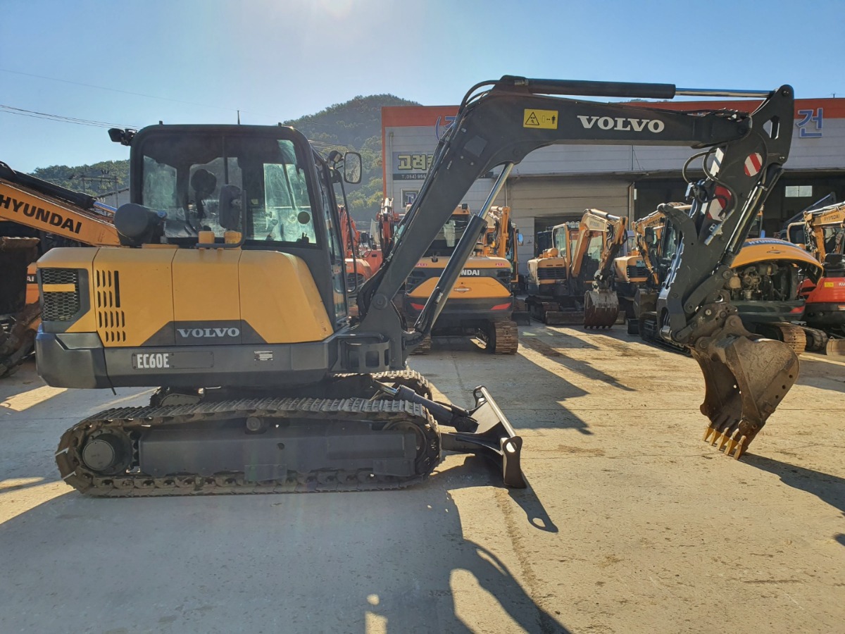 볼보 EC60E코집|전문가들