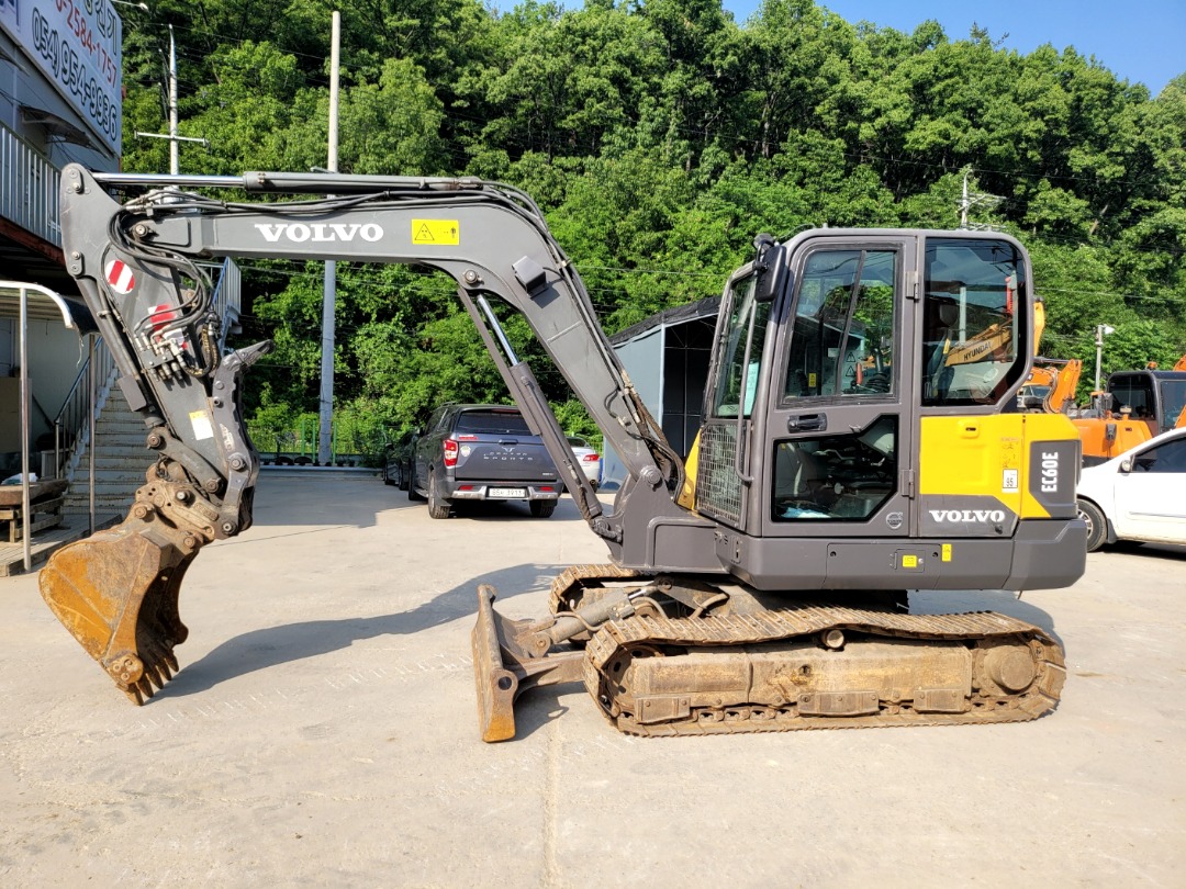 EC60E(17) 산판코집 3200만원|전문가들