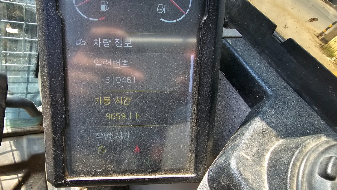 볼보 02 중고 포크레인 매매 EC60E 2016년식 집게, 회전라인|전문가들