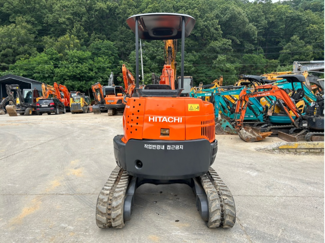 히타치 ZX30 판매합니다.|전문가들
