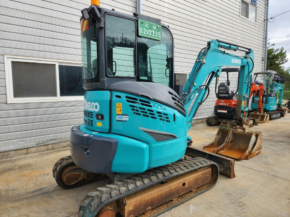 코벨코 SK35 캐빈형 버켓3종 2018년식|전문가들