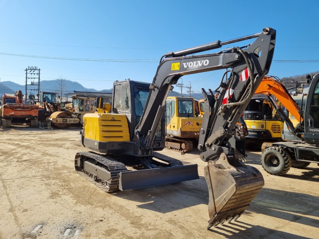 볼보 EC55C 2013년 05월 딱따구리집게|전문가들