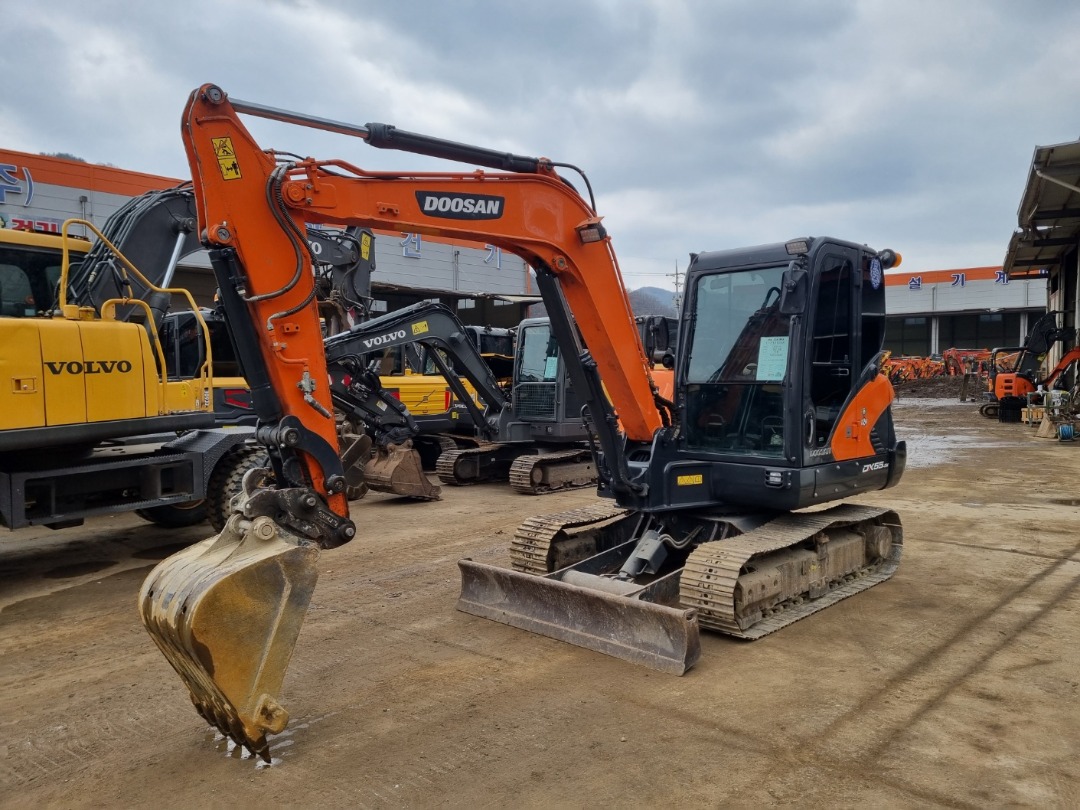 두산 DX55-5K 2019년|전문가들