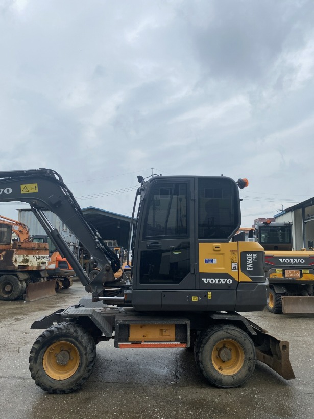 볼보 EW60E 코끼리집게 2020년식 급매|전문가들