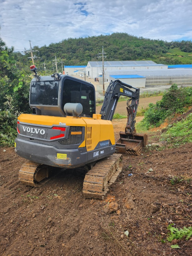 볼보 궤도 02포크레인 EC60E 2018년 8500시간 코끼리 집게 매매|전문가들